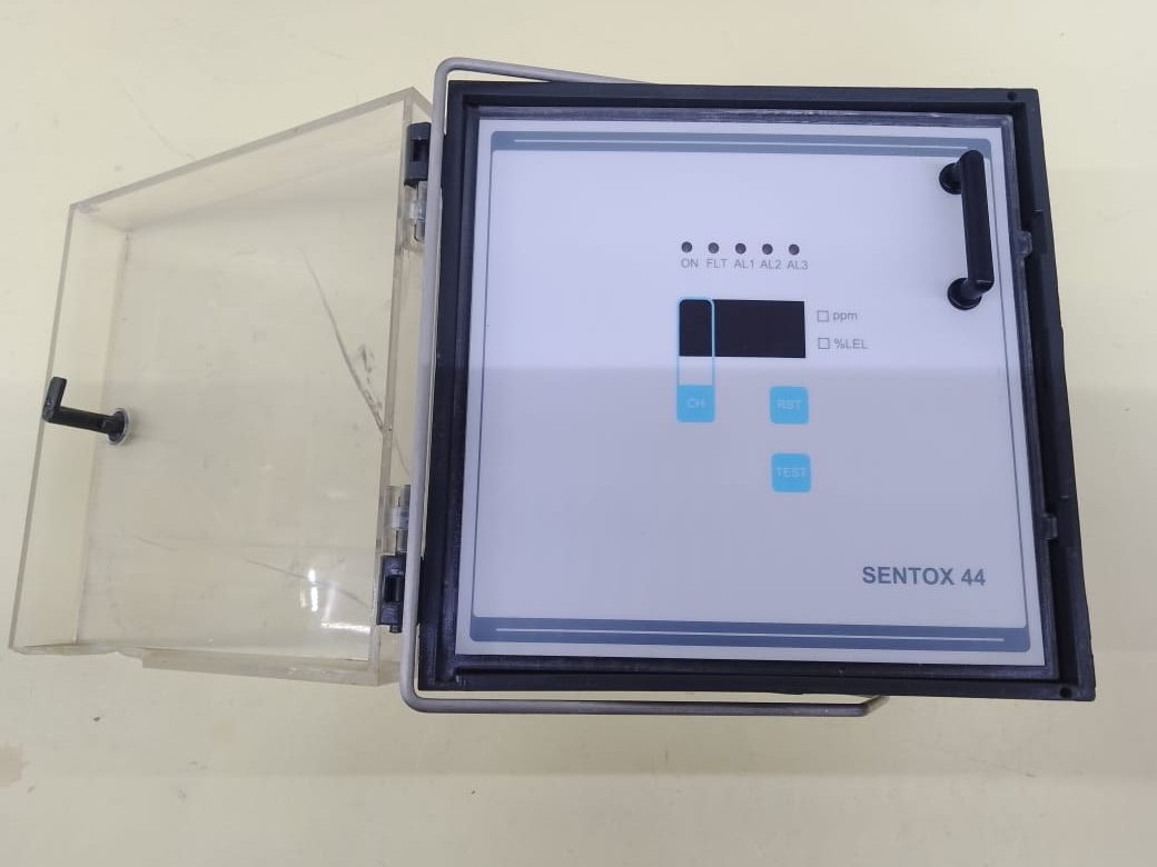 Sensitron Sentox 44 Gas Leak Detection Panel SENTOX44N 4 Zone Gas Control Panel STSX44N ...