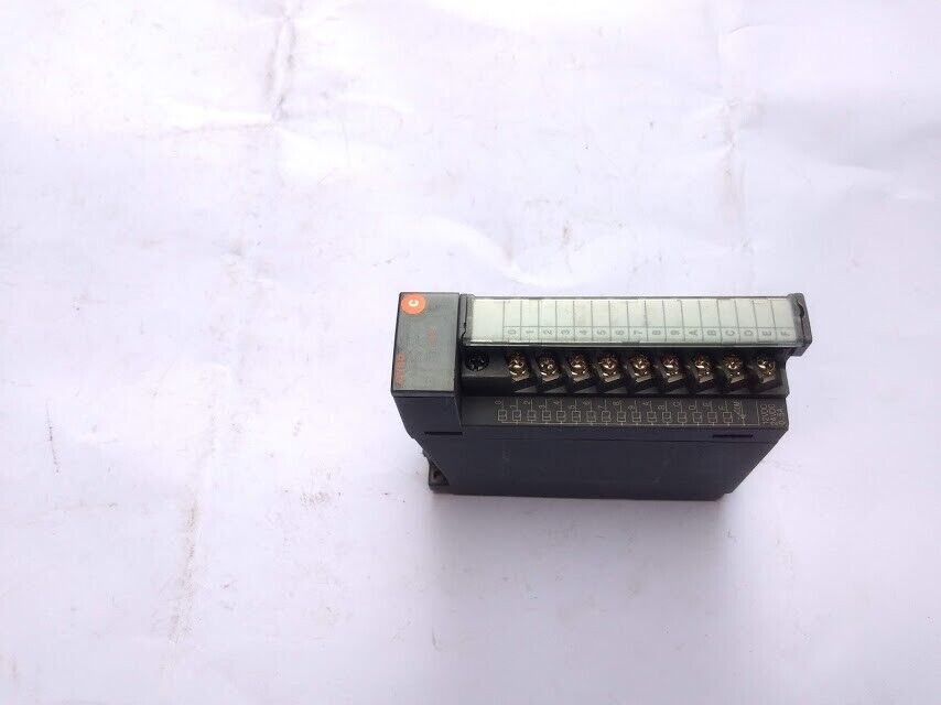 Mitsubishi Electric QY80 Output Unit 12/24VDC 0.5A – Oasismachinery