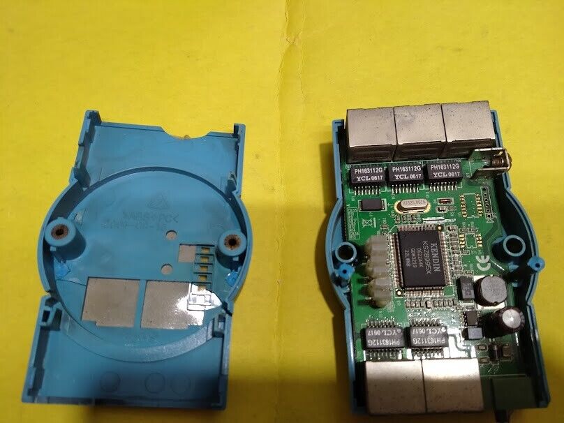 Advantech Unmanaged Ethernet Switch 5 Port Industrial 10/100Mbps Model ADAM-6520 – Oasismachinery