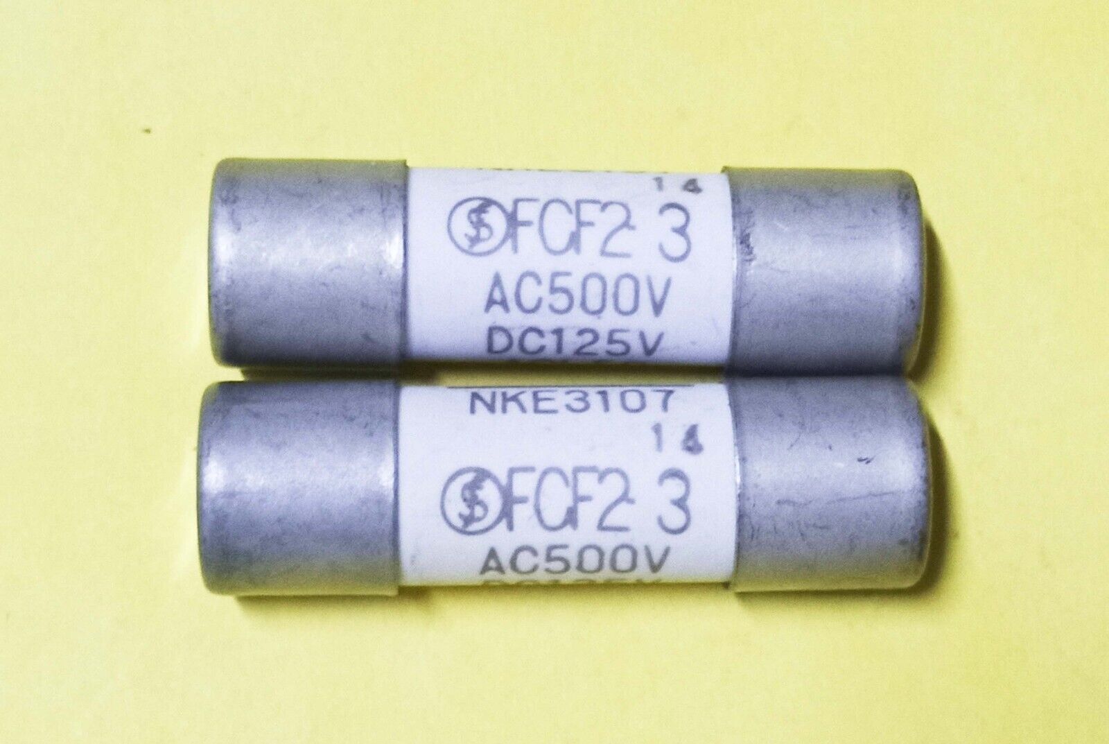 FUJI ELECTRIC FCF2-3 Ceramic Fuse AC 500V DC 125V 3A 32-1294 ...