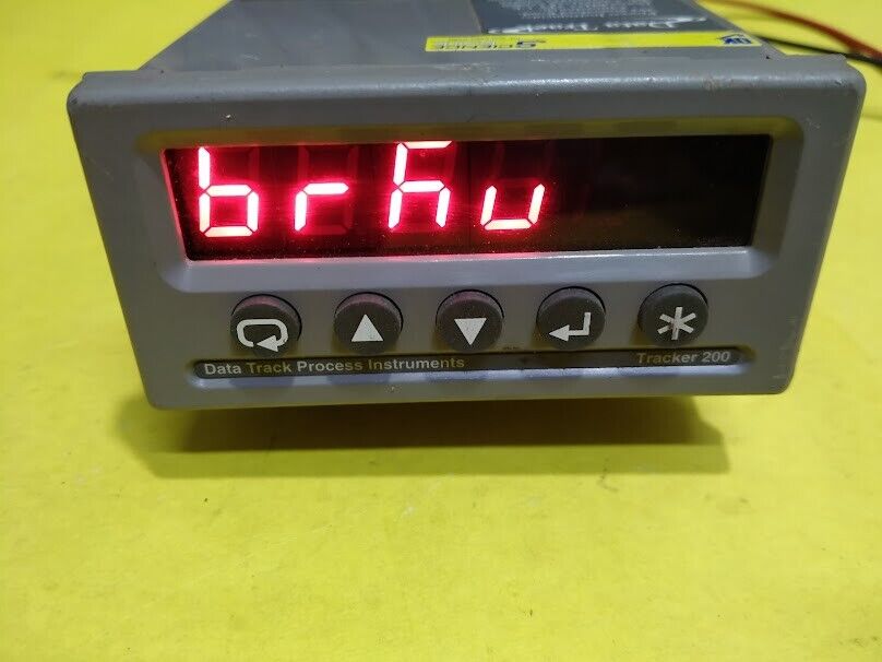 Data Track 224 Data Track process instruments Tracker 200 TRACKER ...