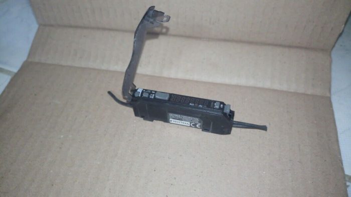 Keyence FS-N11N Fiber Optic Sensor Amplifier 24V 100mA FSN11N ...