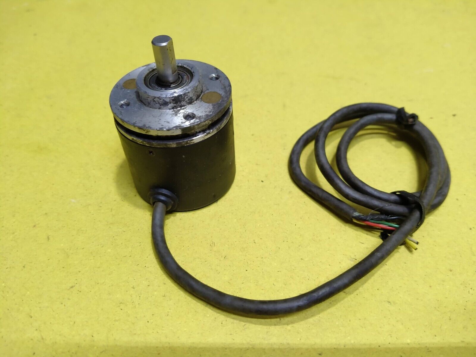 Sansei Electric OEW-0512-2MCH Rotary Encoder Made in japan – Oasismachinery